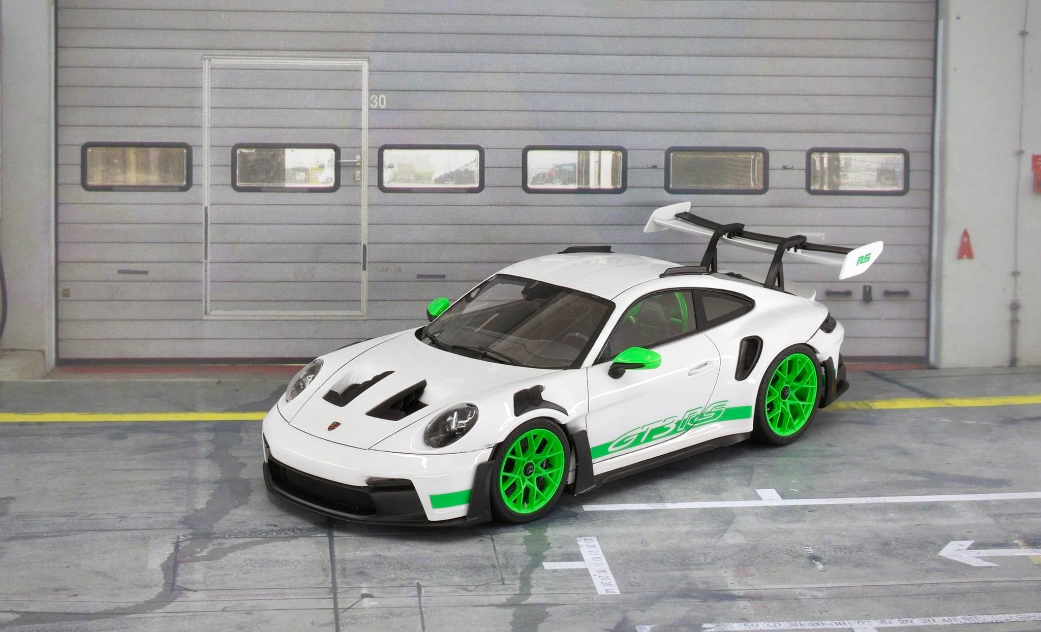 PORSCHE 911 GT3 RS COMBO VERSION – dmodelkits