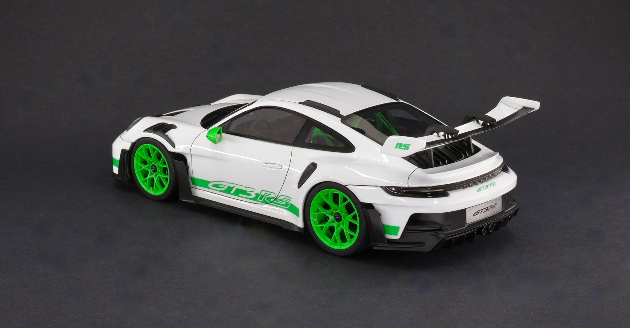 PORSCHE 911 GT3 RS COMBO VERSION – dmodelkits